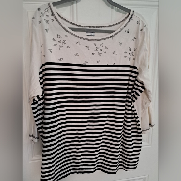 Basic Editions | Tops | Bsic Editions White Blouse With Black Stripes And Black Bird Drawing ...